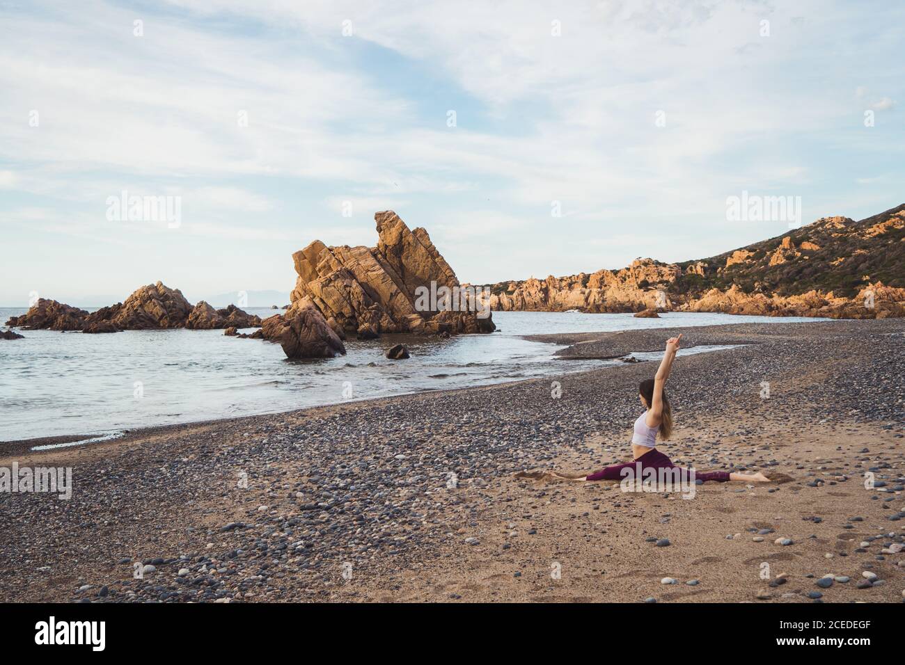 Stretching string hi-res stock photography and images - Alamy