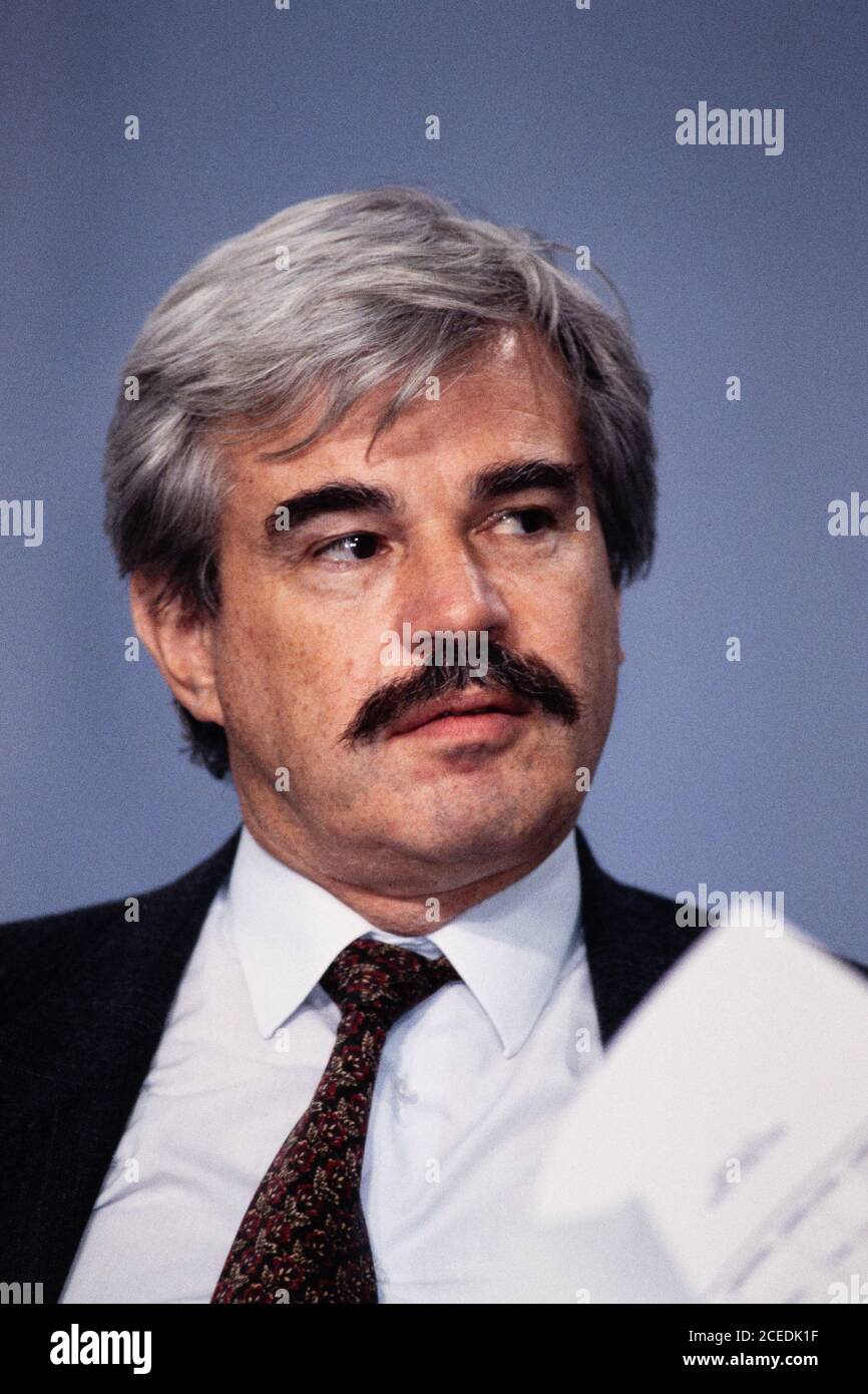 Larry Whitty, General Secretary of the Labour Party at the ir annual ...