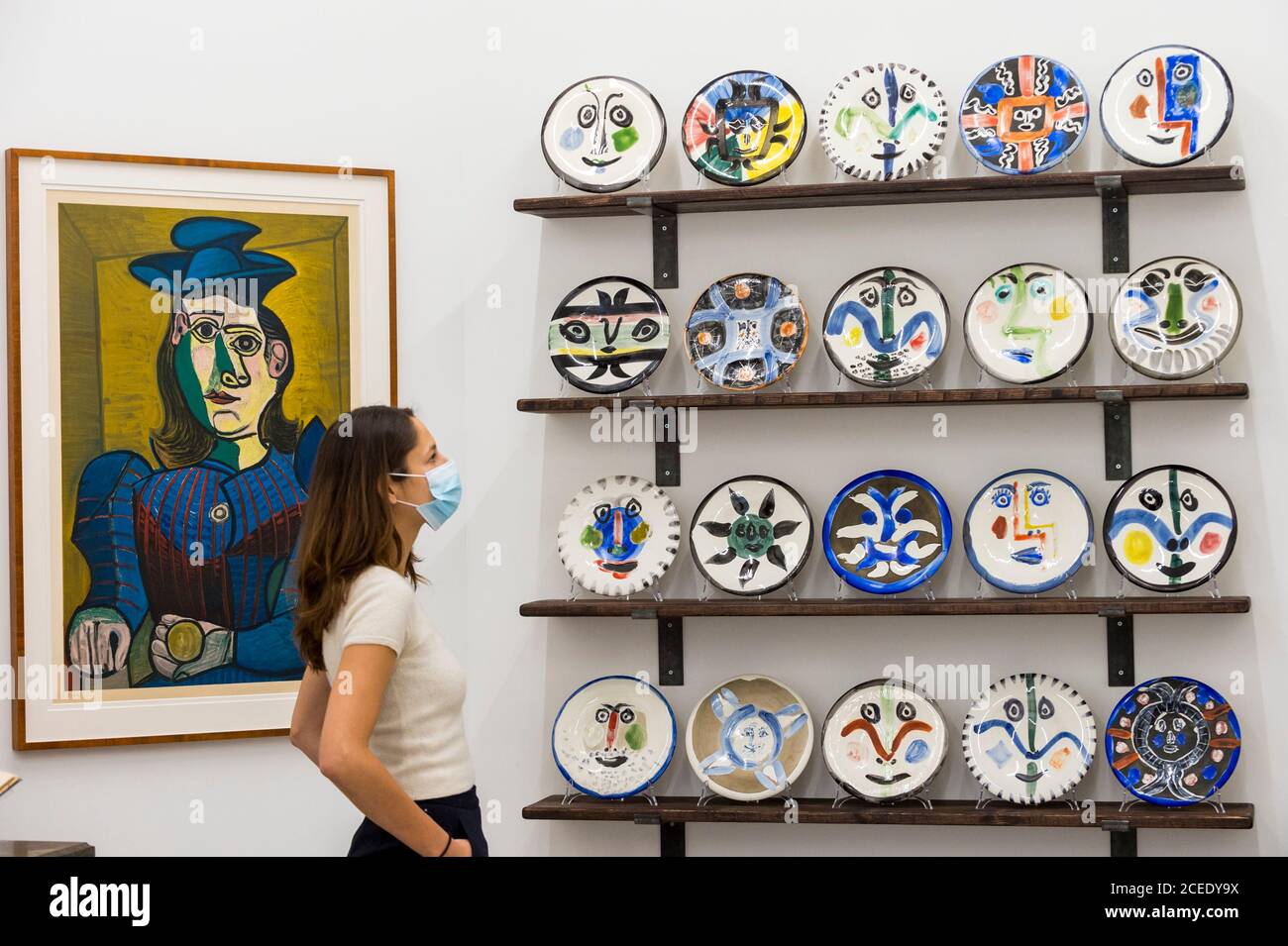 Pablo picasso dora maar, seated hi-res stock photography and images - Alamy