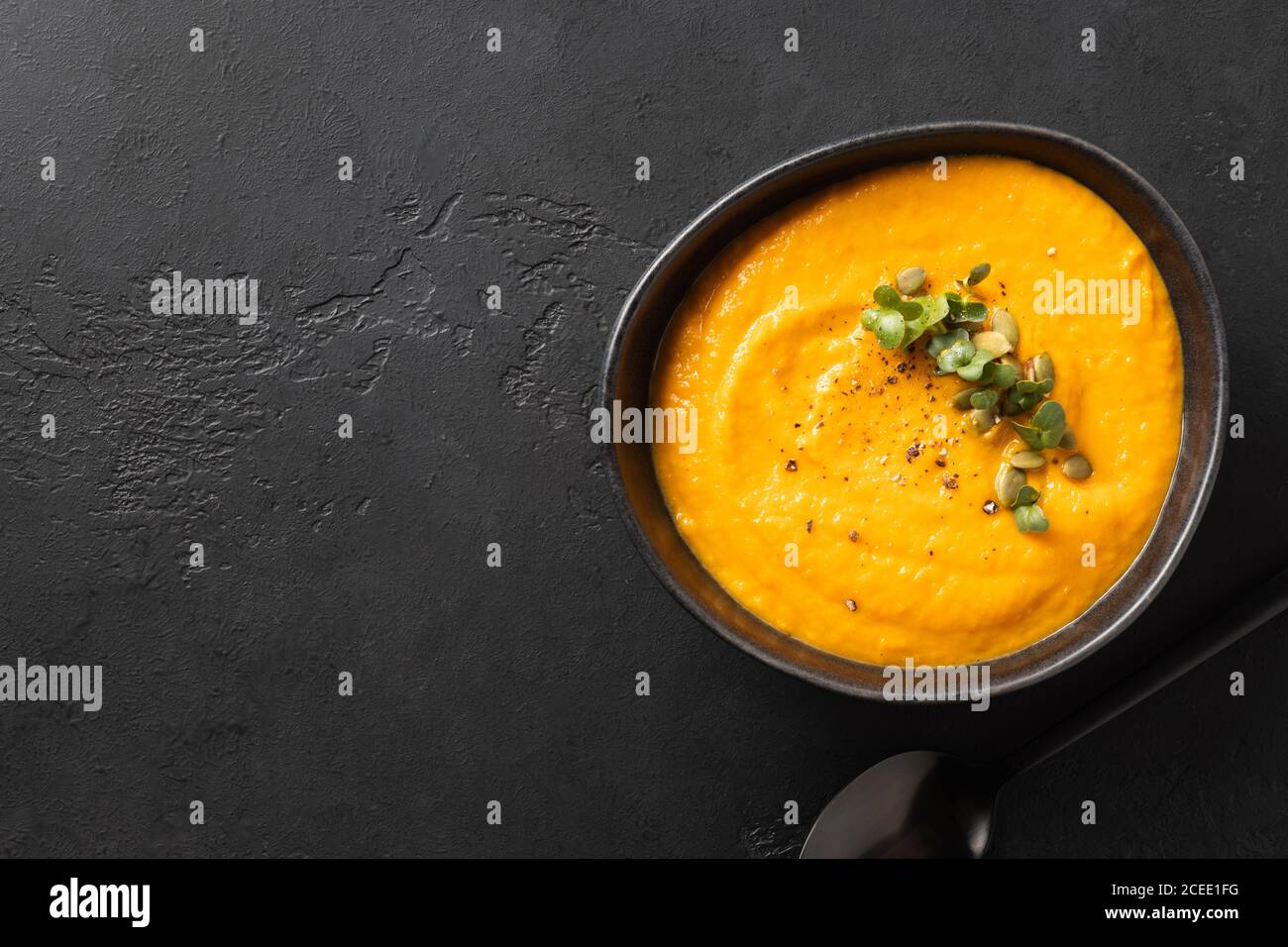 Garnish top view hi-res stock photography and images - Alamy