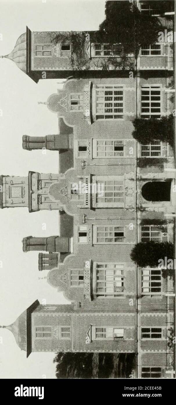 . The royal palaces, historic castles and stately homes of Great ...