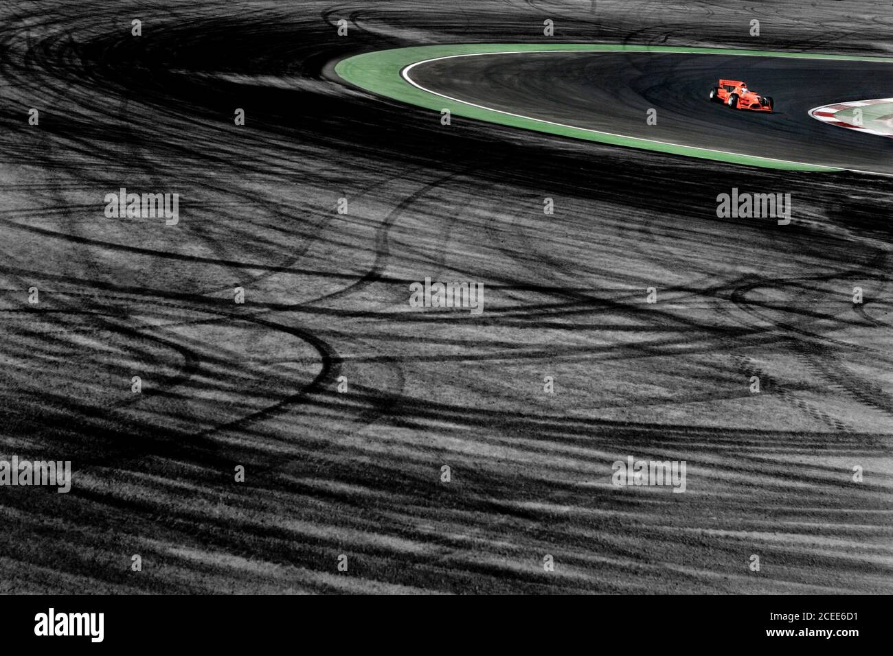 Race track in Dubai with black tire tracks Stock Photo - Alamy