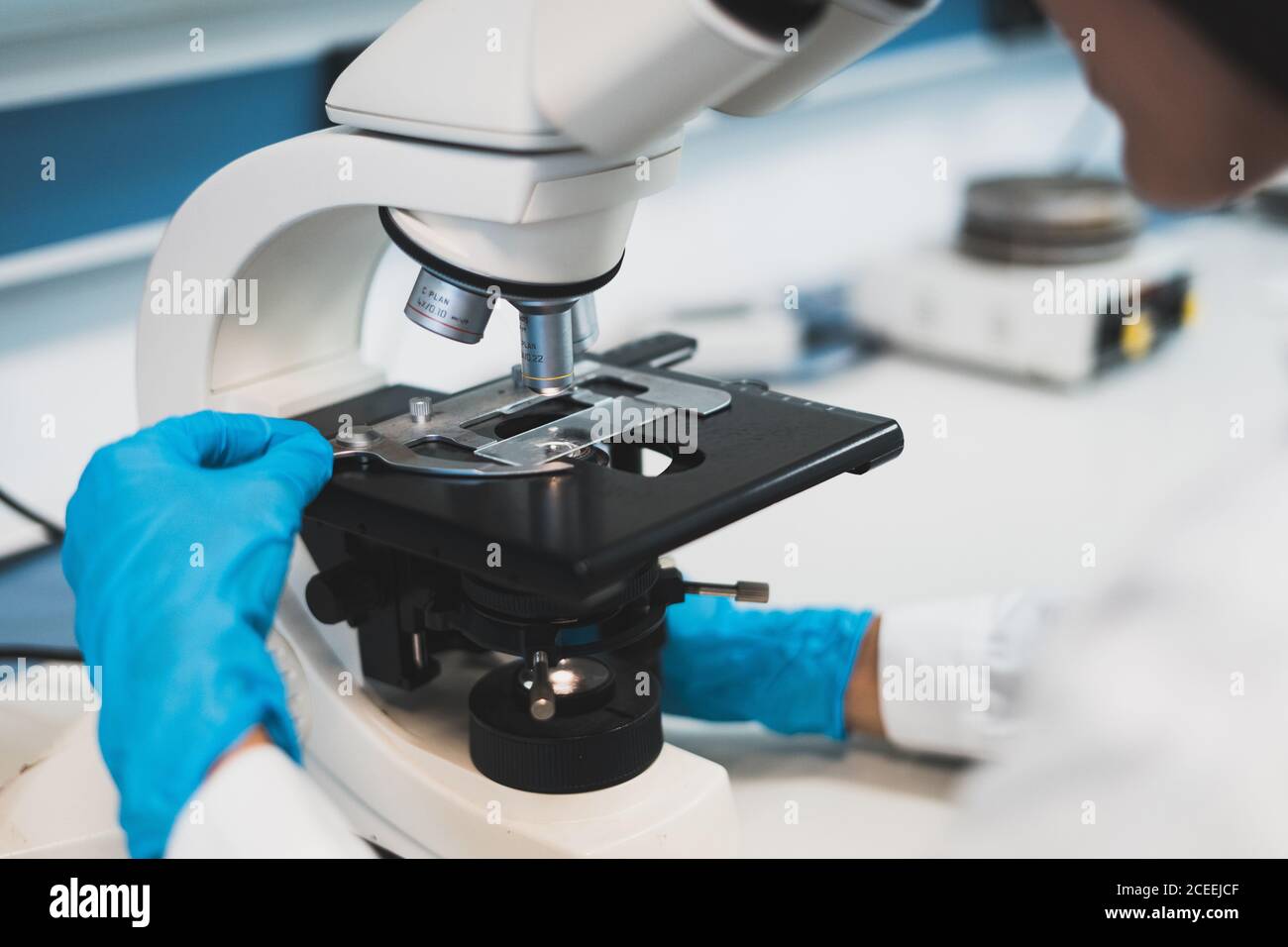 Microscope lab hi-res stock photography and images - Alamy
