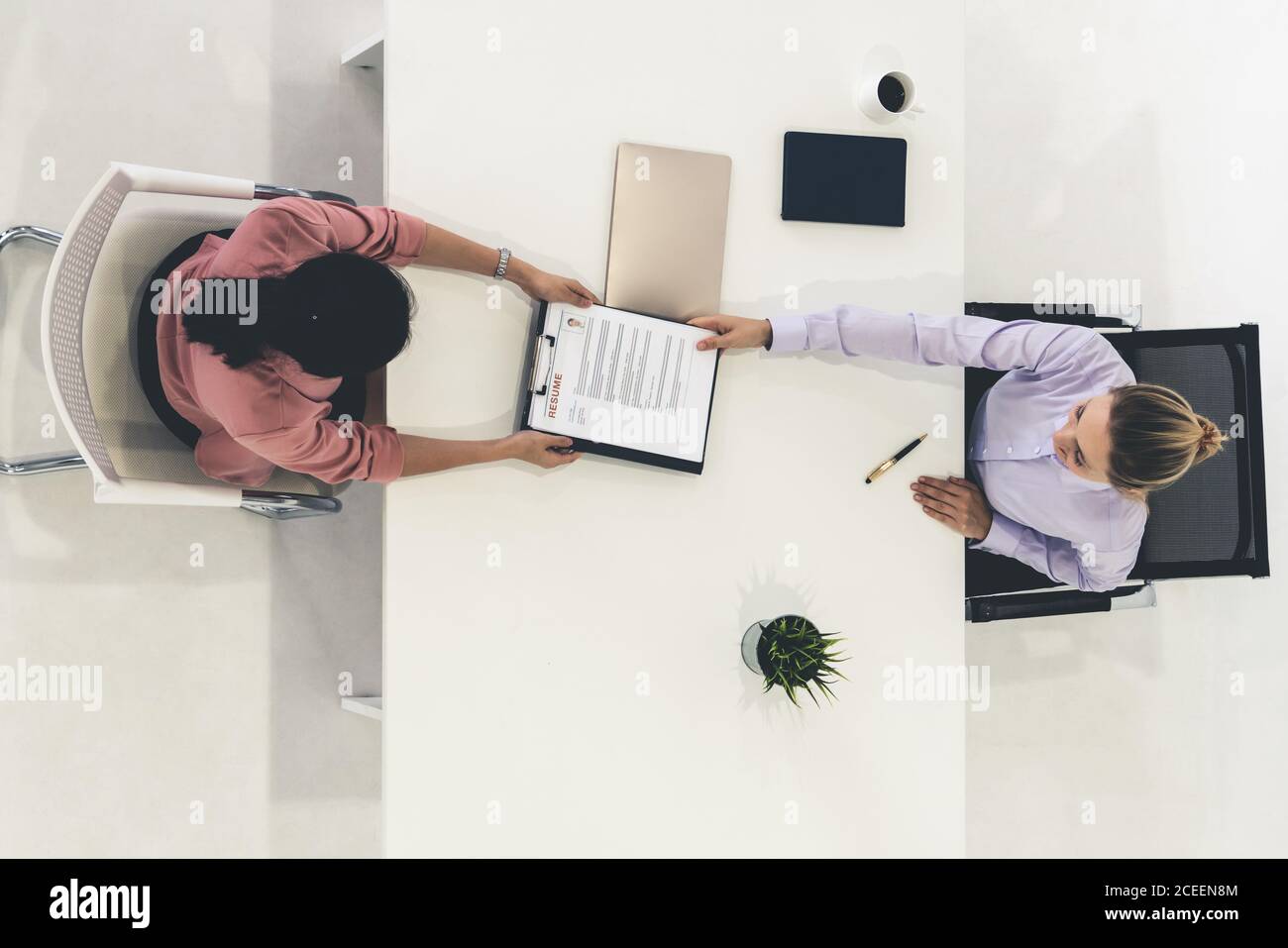Executive women interview hi-res stock photography and images - Alamy