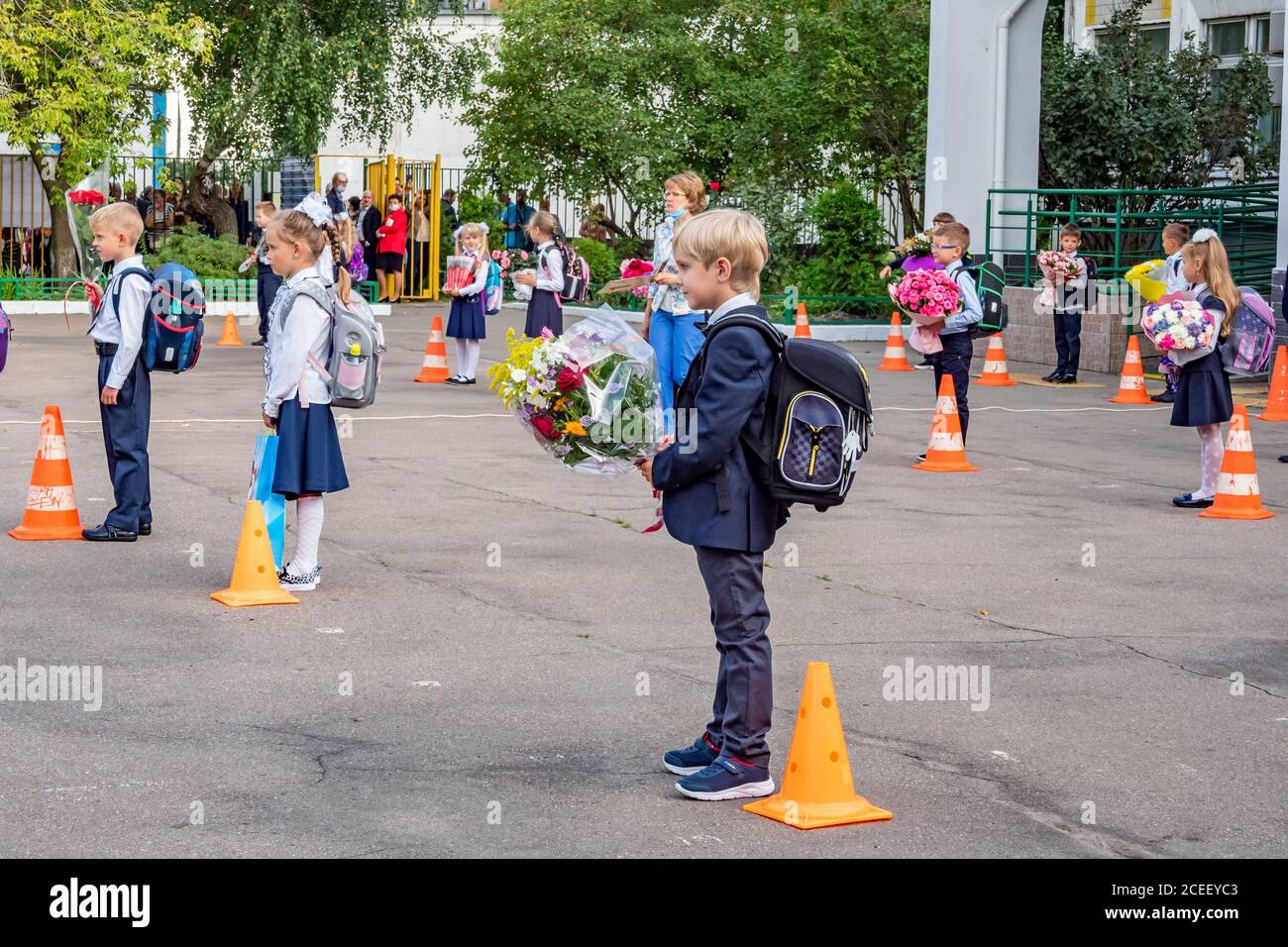 September 1, 2020. - Russia, Moscow. - School students attend a ...