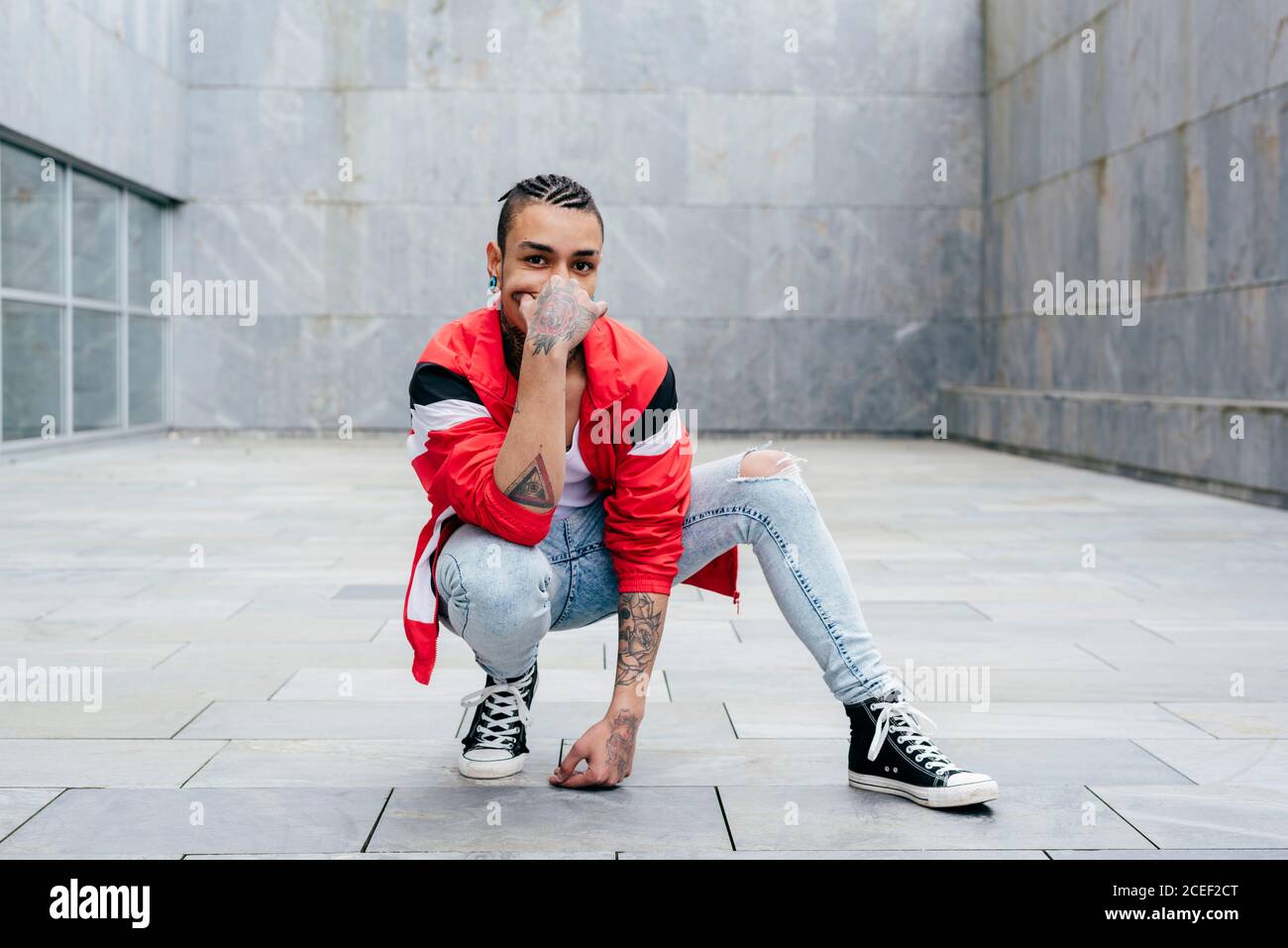 Trendy man in casual clothes Stock Photo - Alamy