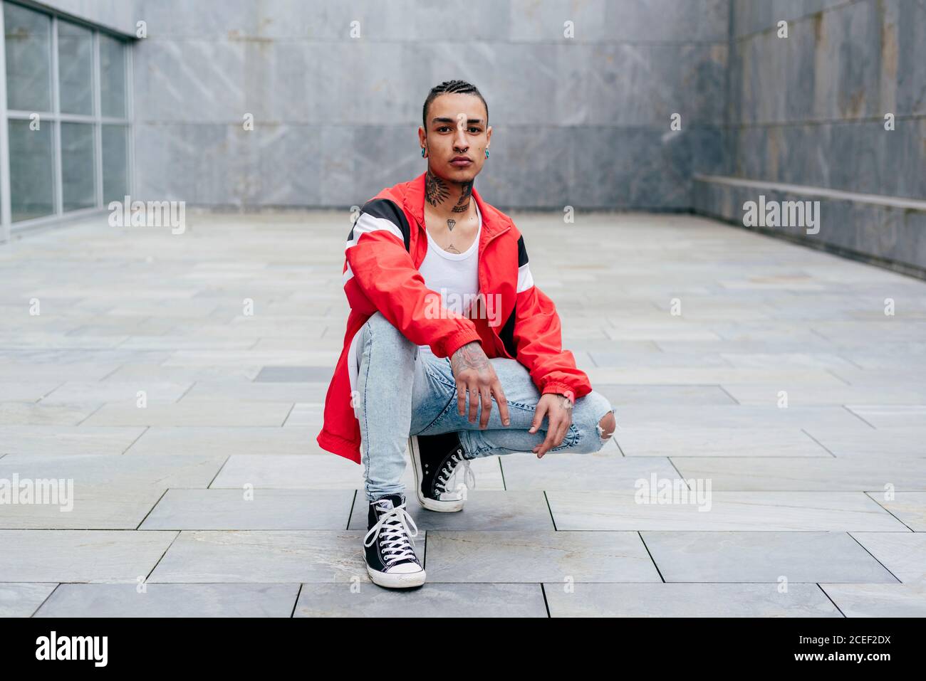 Trendy man in casual clothes Stock Photo - Alamy