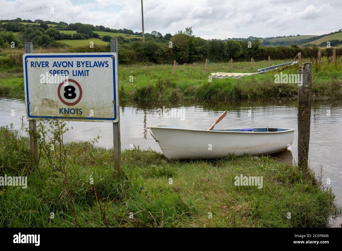 River Avon speed limit 8 knots, Tidal Road, Aveton Gifford Stock Photo ...