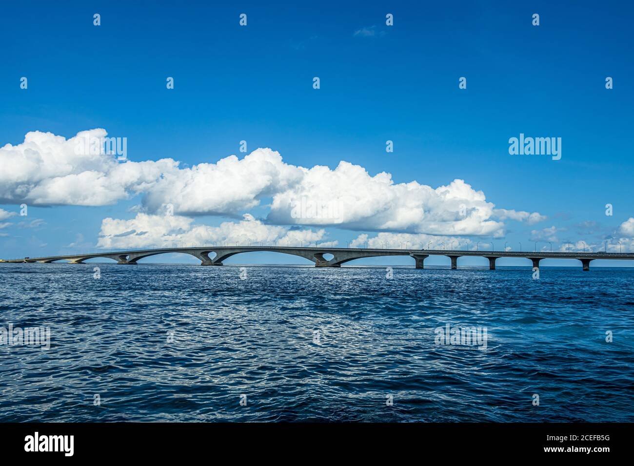 Maldives china bridge hi-res stock photography and images - Alamy