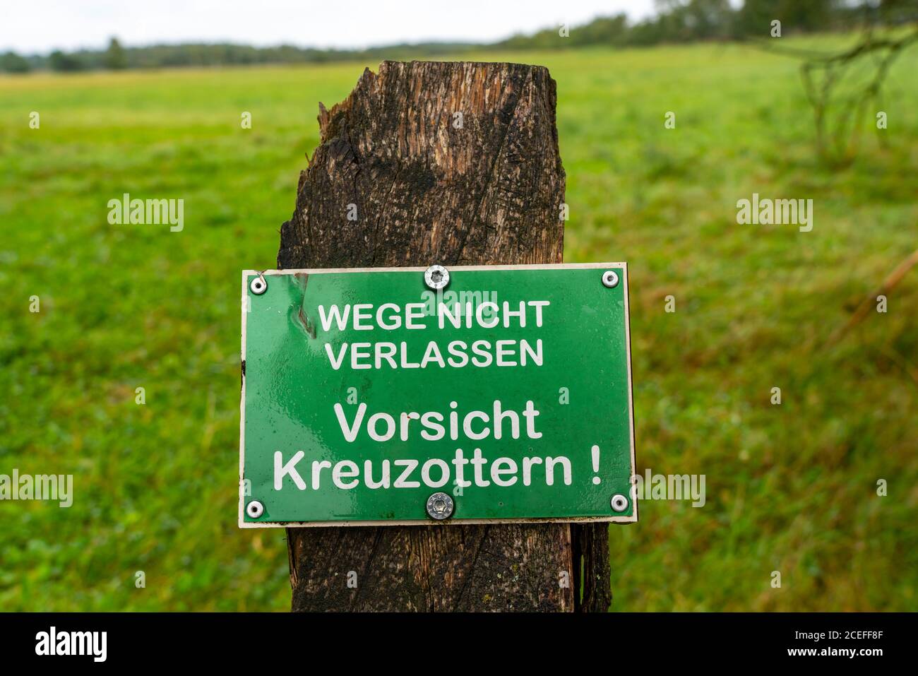 Adder warning sign hi-res stock photography and images - Alamy