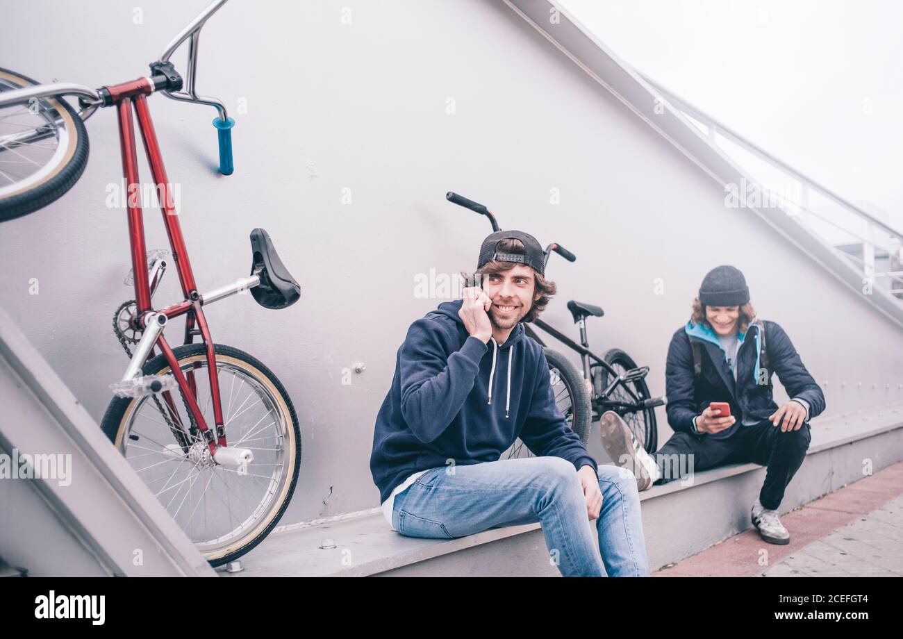 Men poses hi-res stock photography and images - Alamy