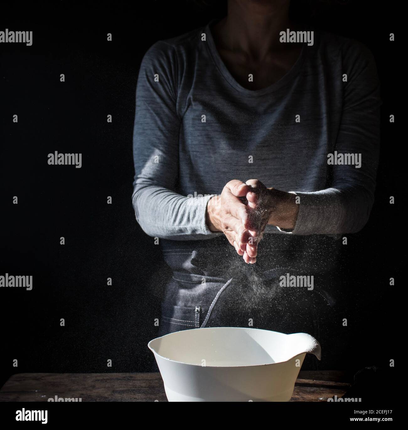 Black female clapping hands hi-res stock photography and images - Alamy