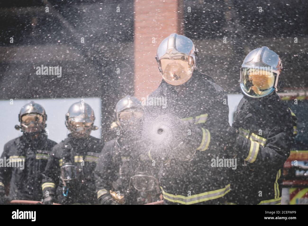 Working by the water hi-res stock photography and images - Alamy
