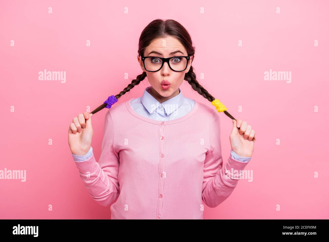 Close-up portrait of her she nice attractive pretty lovely positive ...