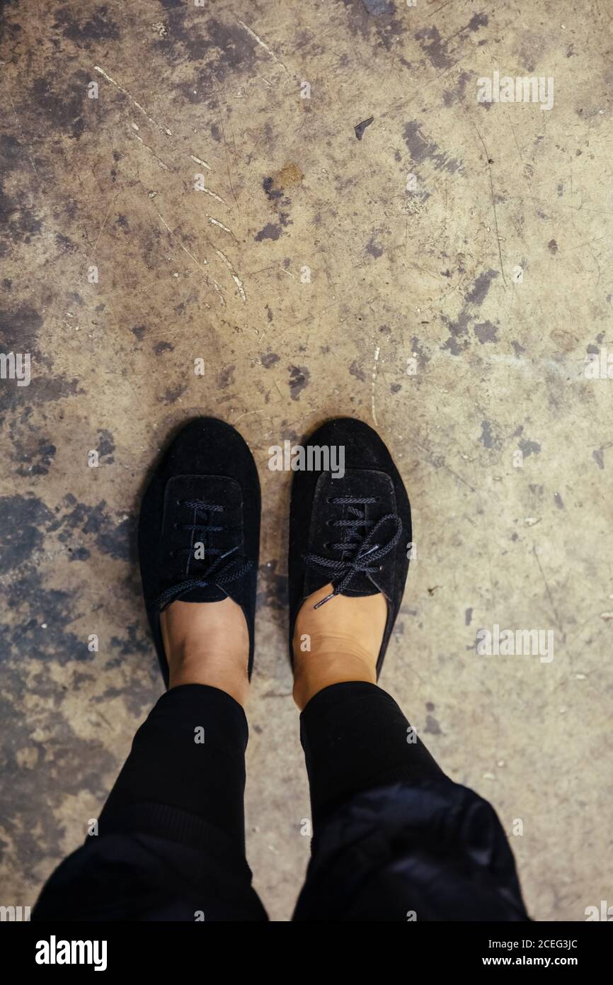 Above view female feet shoe hi-res stock photography and images - Alamy