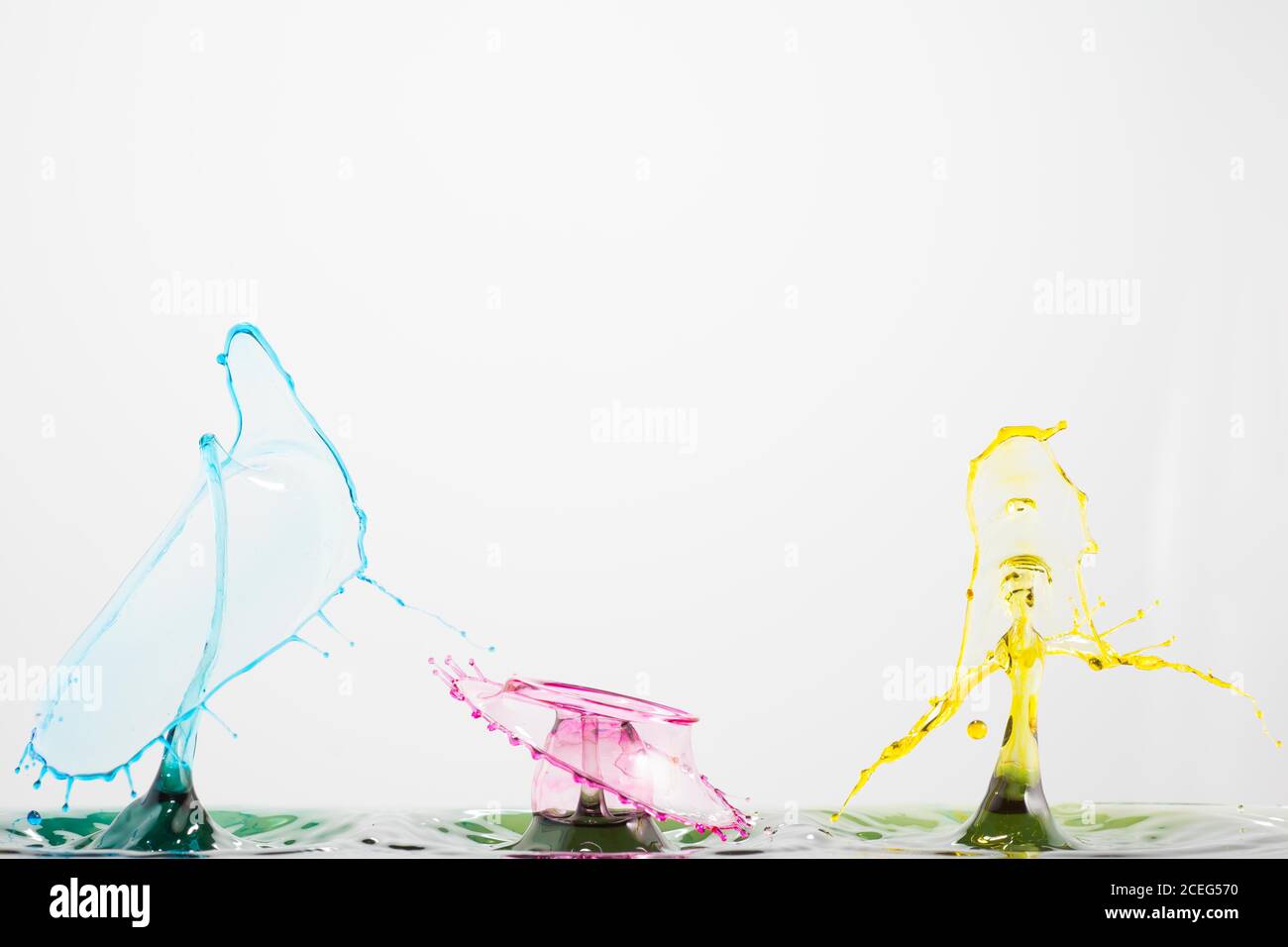 Splash of transparent liquid hi-res stock photography and images - Alamy