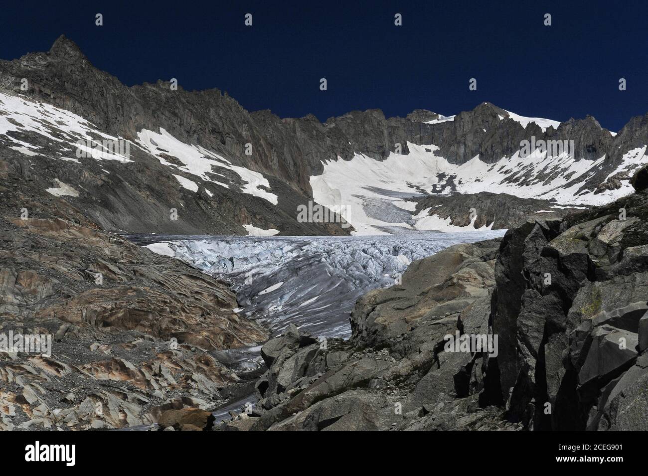 Glacier 7 65 km 4 75 mi long hi-res stock photography and images - Alamy