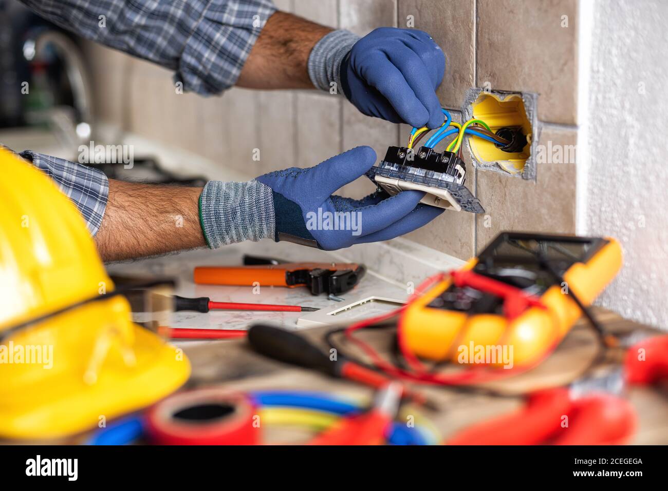 Electrical Repair Work High Resolution Stock Photography and Images - Alamy