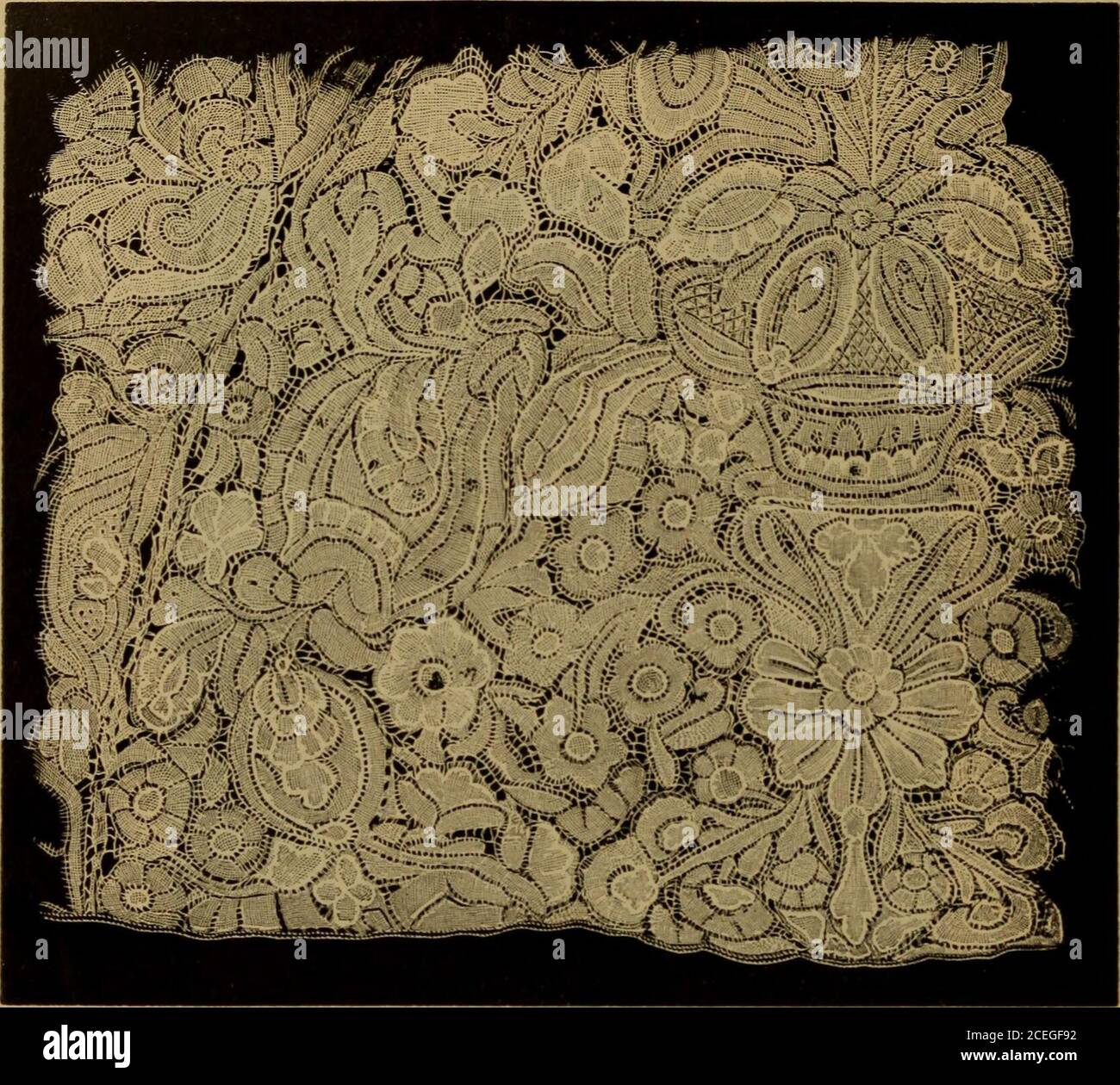 Oldlace hi-res stock photography and images - Alamy