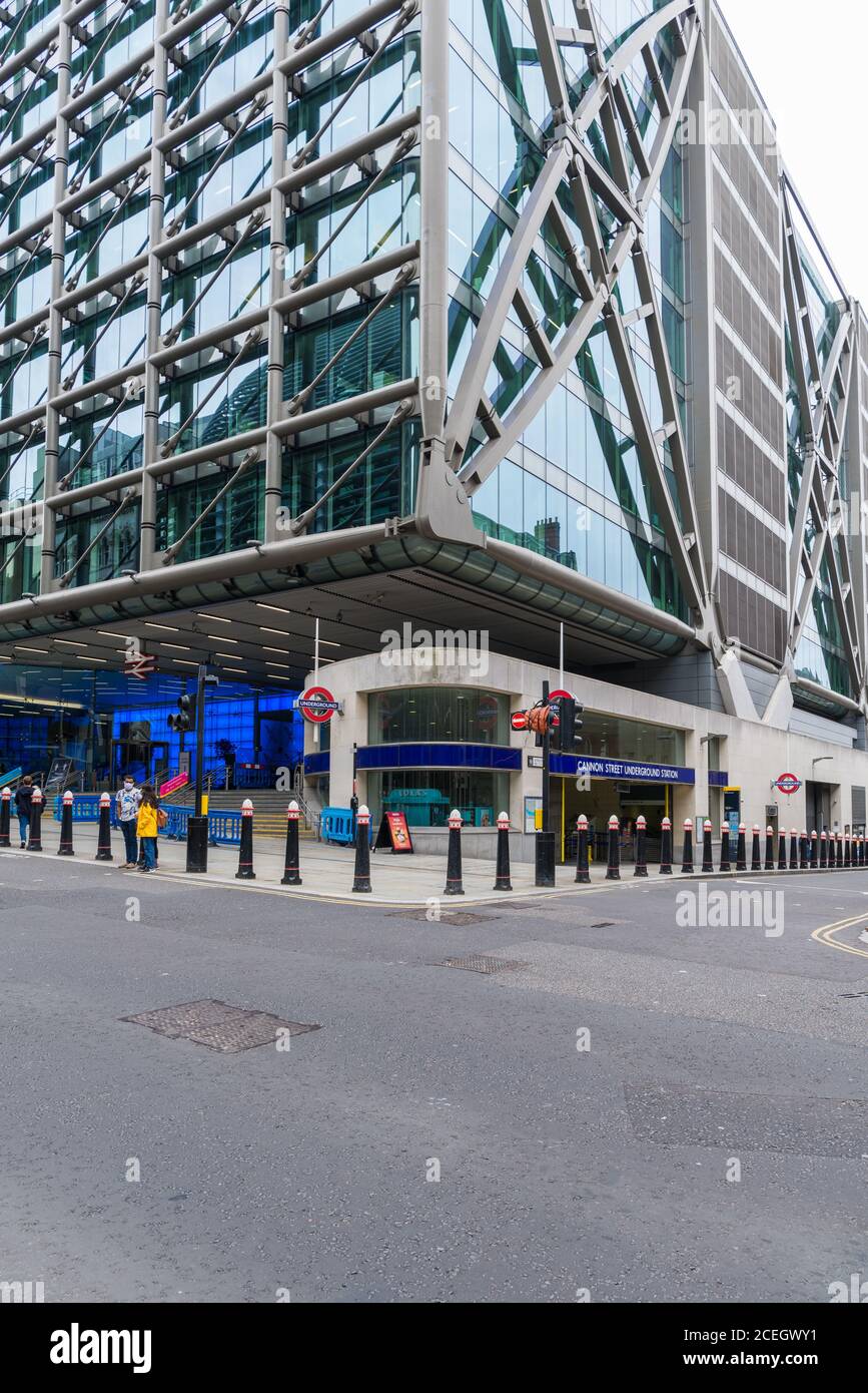 Cannon Street railway station in the City of London, England, UK Stock ...