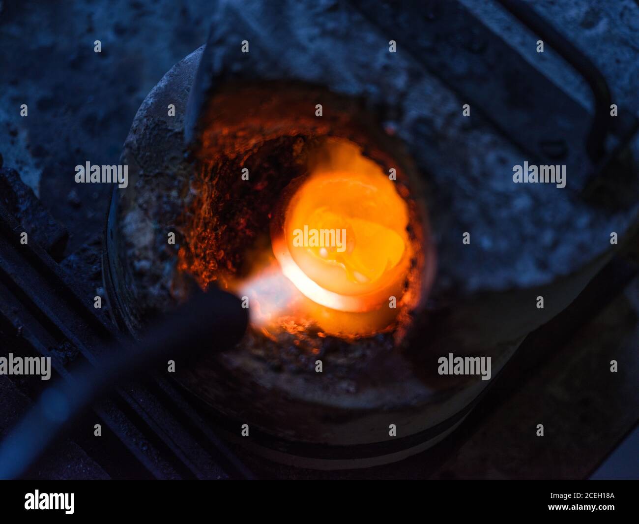 Metal heating hi-res stock photography and images - Alamy