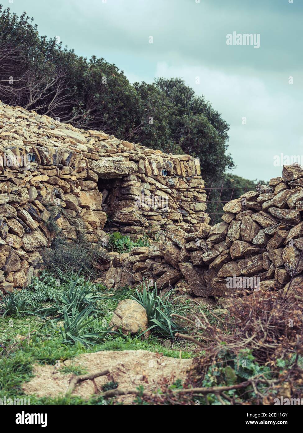Small stone house hi-res stock photography and images - Alamy
