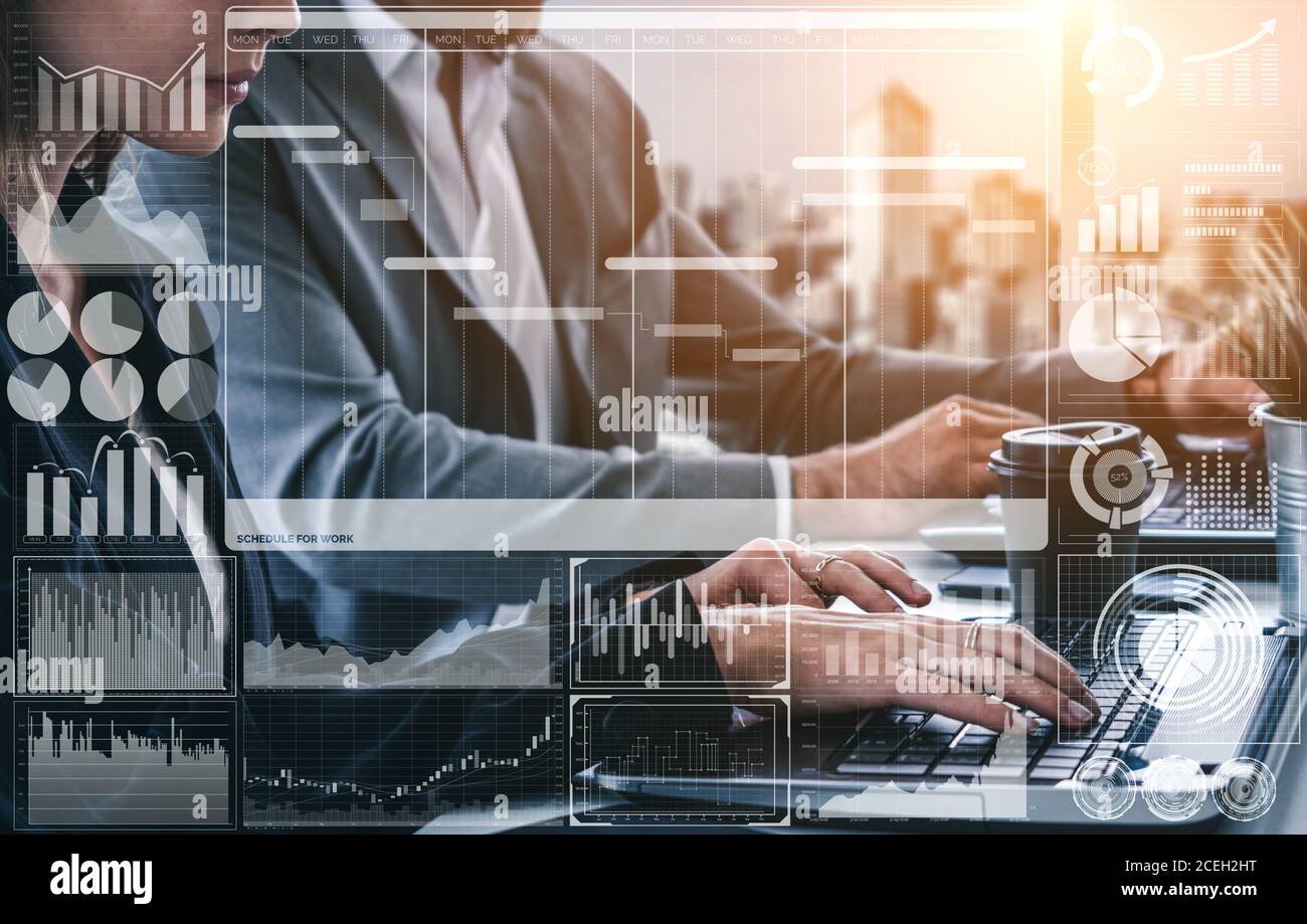 Business flow chart computer screen hi-res stock photography and images ...