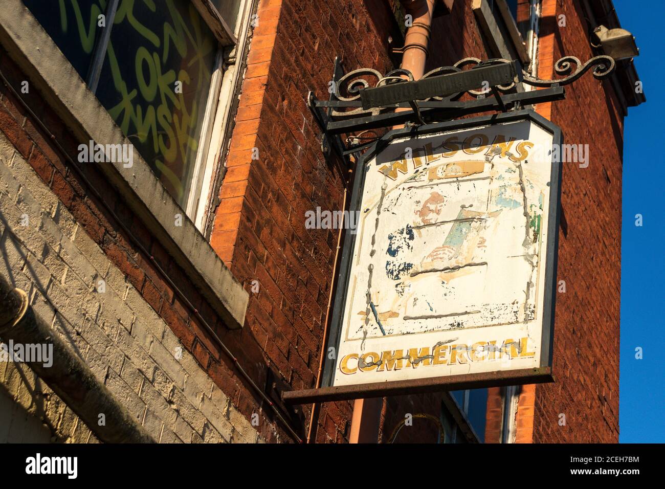 Commercial pub sign. Liverpool Road, Manchester Stock Photo - Alamy