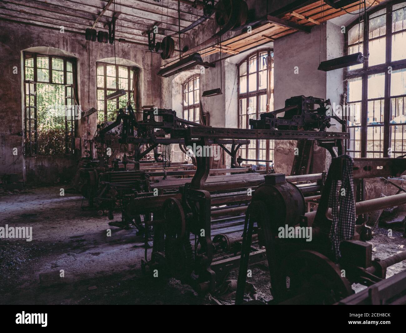 Empty factory machines hi-res stock photography and images - Alamy