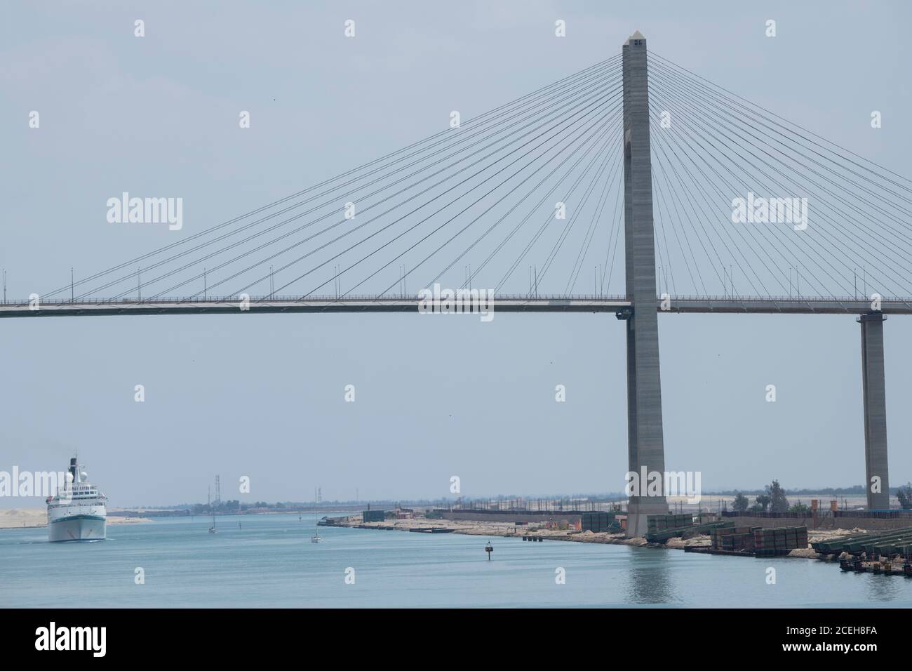 Suez canal cruise ship hi-res stock photography and images - Alamy