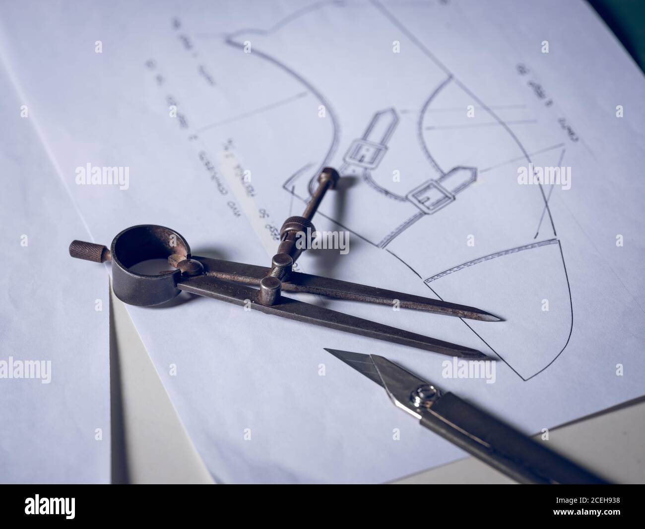 Shoe making tools hi-res stock photography and images - Alamy