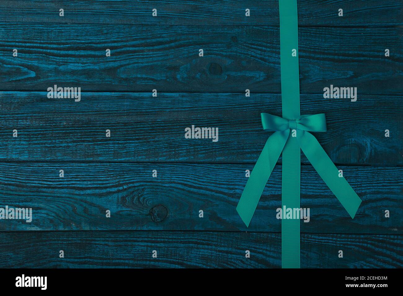 Grunge plank wood texture background with green ribbon Stock Photo - Alamy