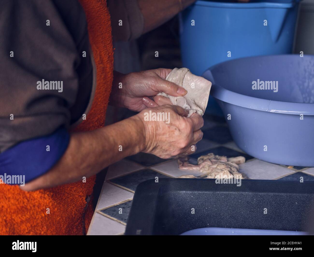 Empty bowels hi-res stock photography and images - Alamy