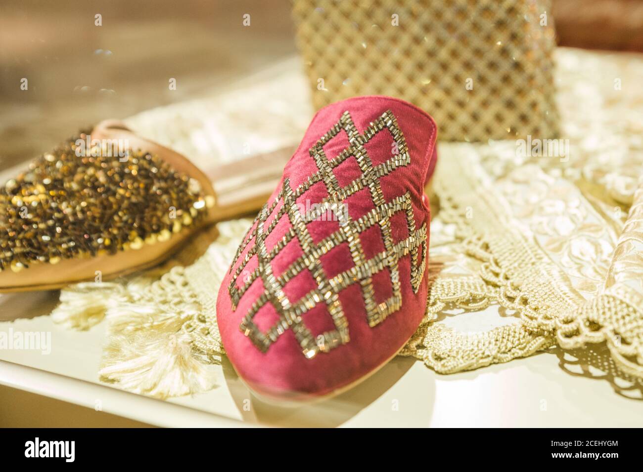 Traditional moroccan slippers / babouches/ balgha with gold embroidery ...