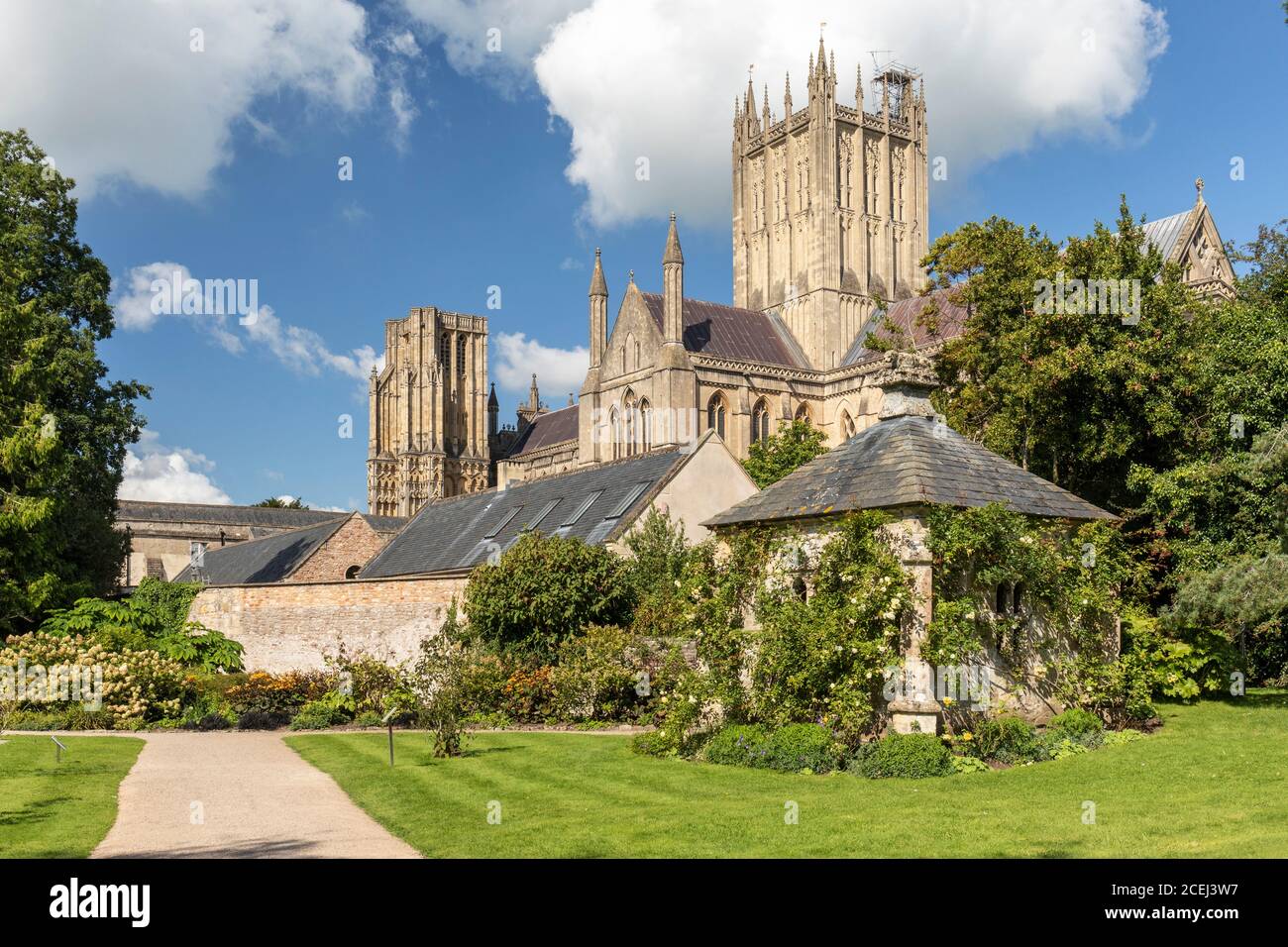 Wells ancient house hi-res stock photography and images - Alamy
