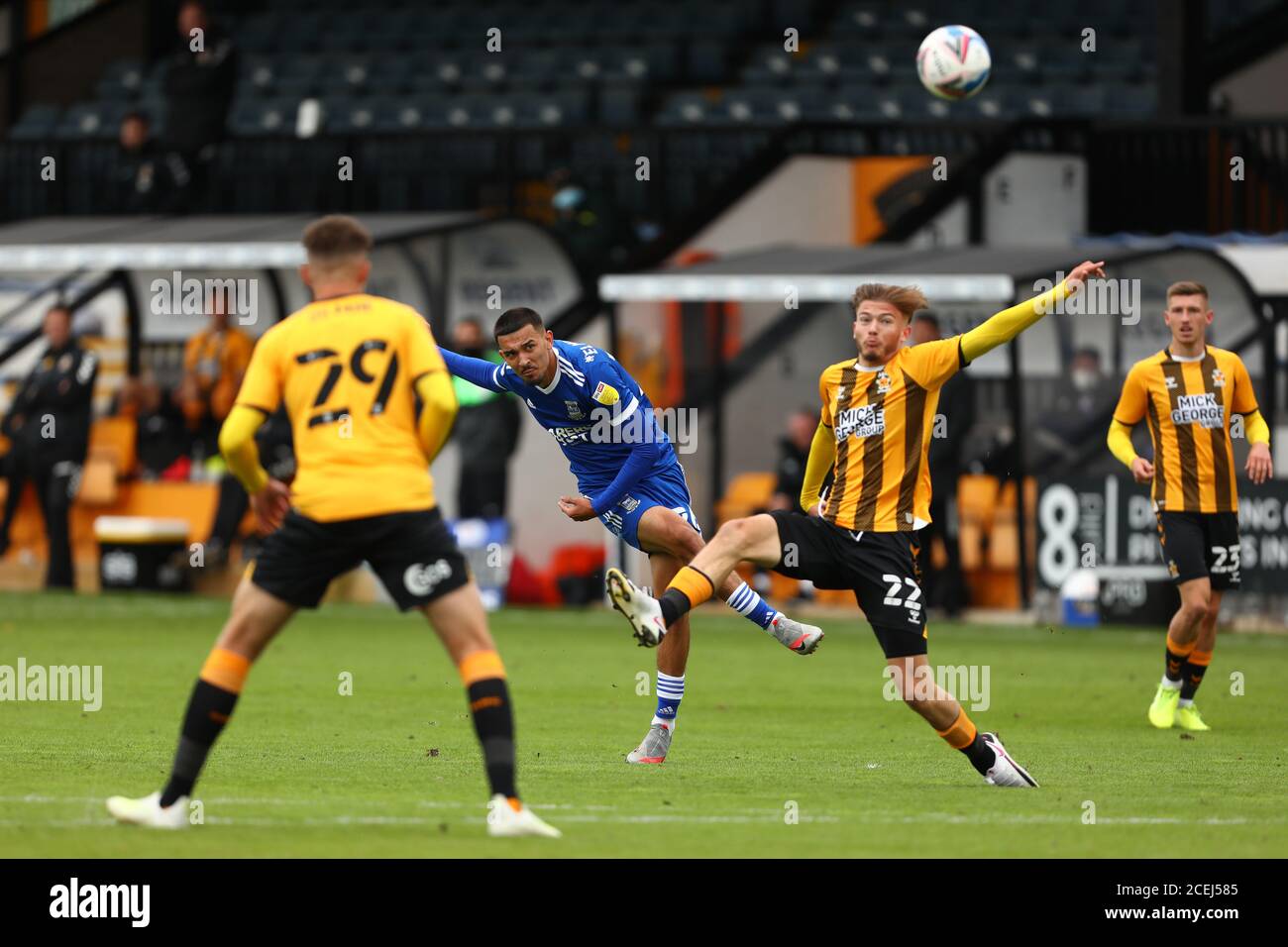 Idris El Mizouni of Ipswich Town shoots at goal under pressure from ...