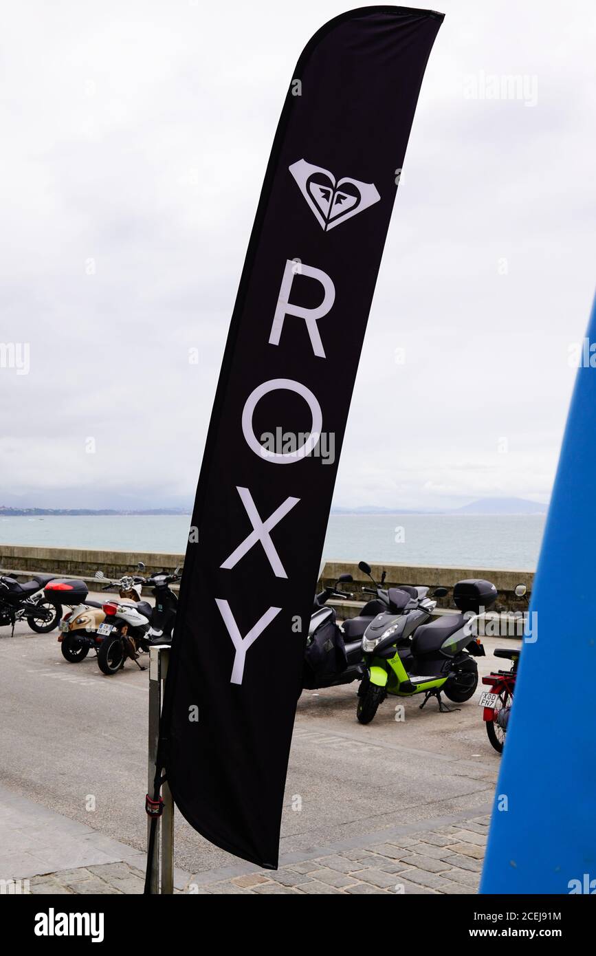 Roxy logo hi-res stock photography and images - Alamy