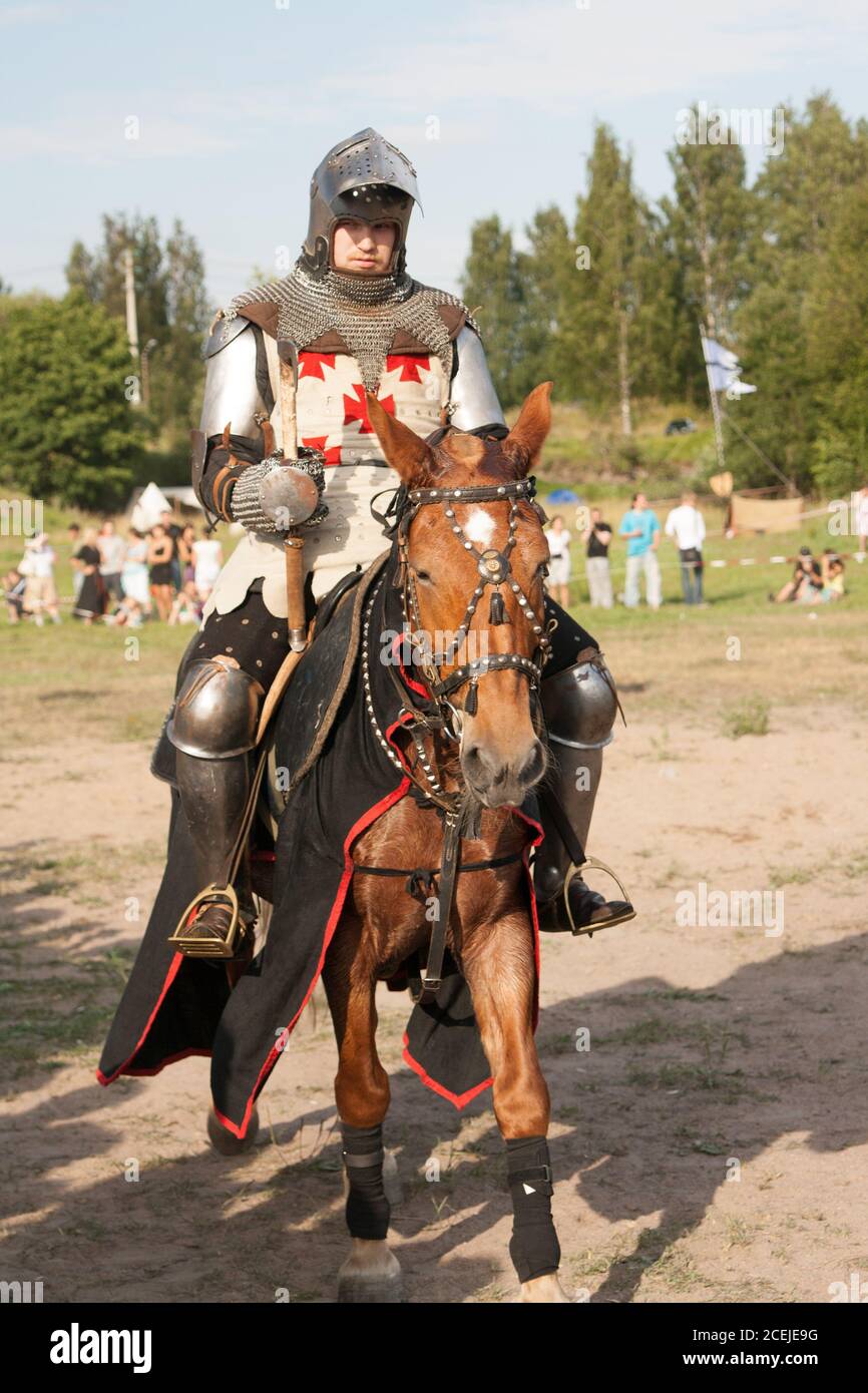 Medieval knight horse running hi-res stock photography and images - Alamy