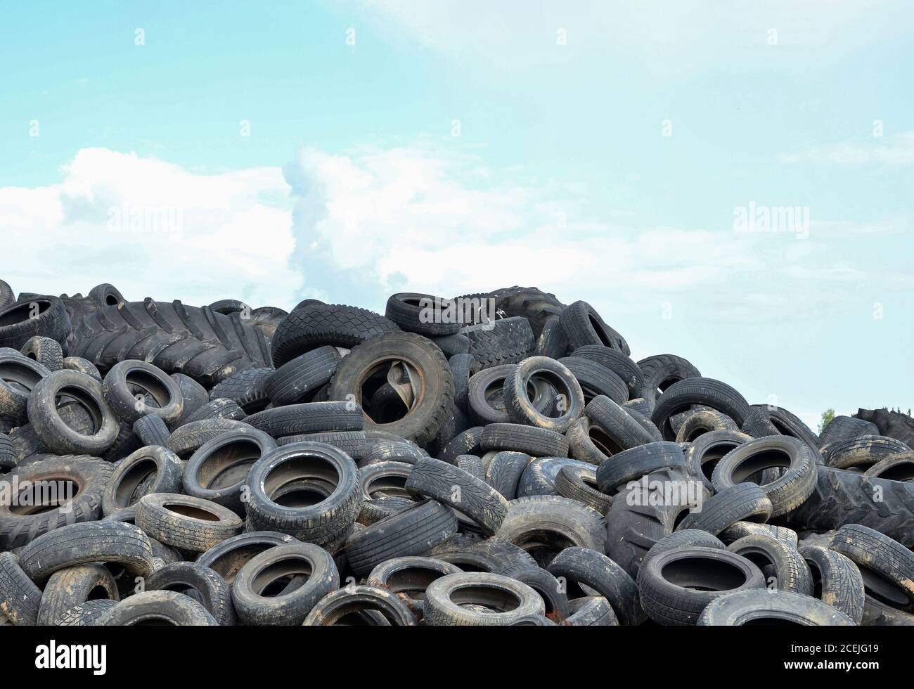 Industrial landfill for the processing of waste tires and rubber tyres ...