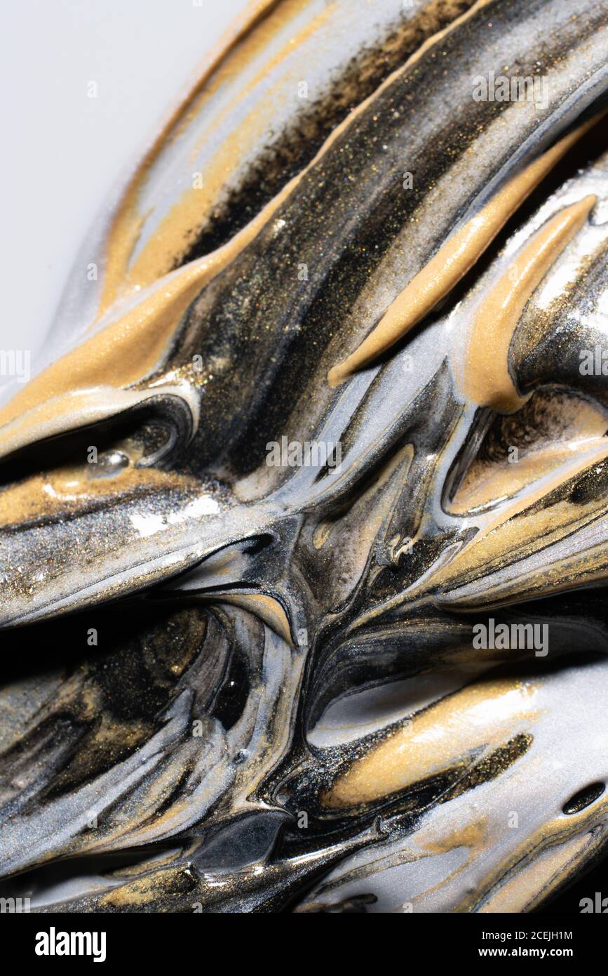 Golden pigment hi-res stock photography and images - Alamy