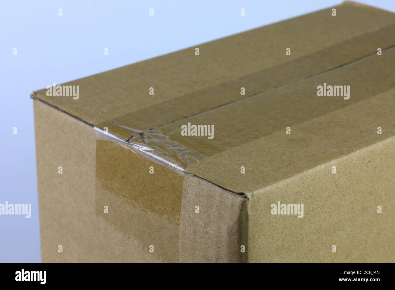Sealed cardboard box hi-res stock photography and images - Alamy
