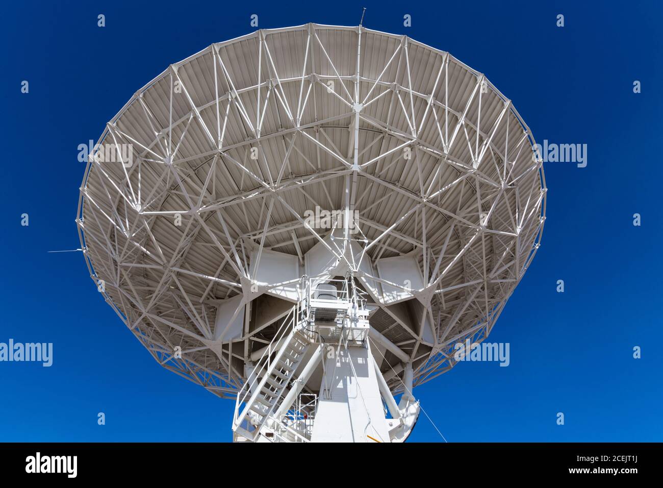 An antenna dish of the Karl G. Jansky Very Large Array radiotelescope ...