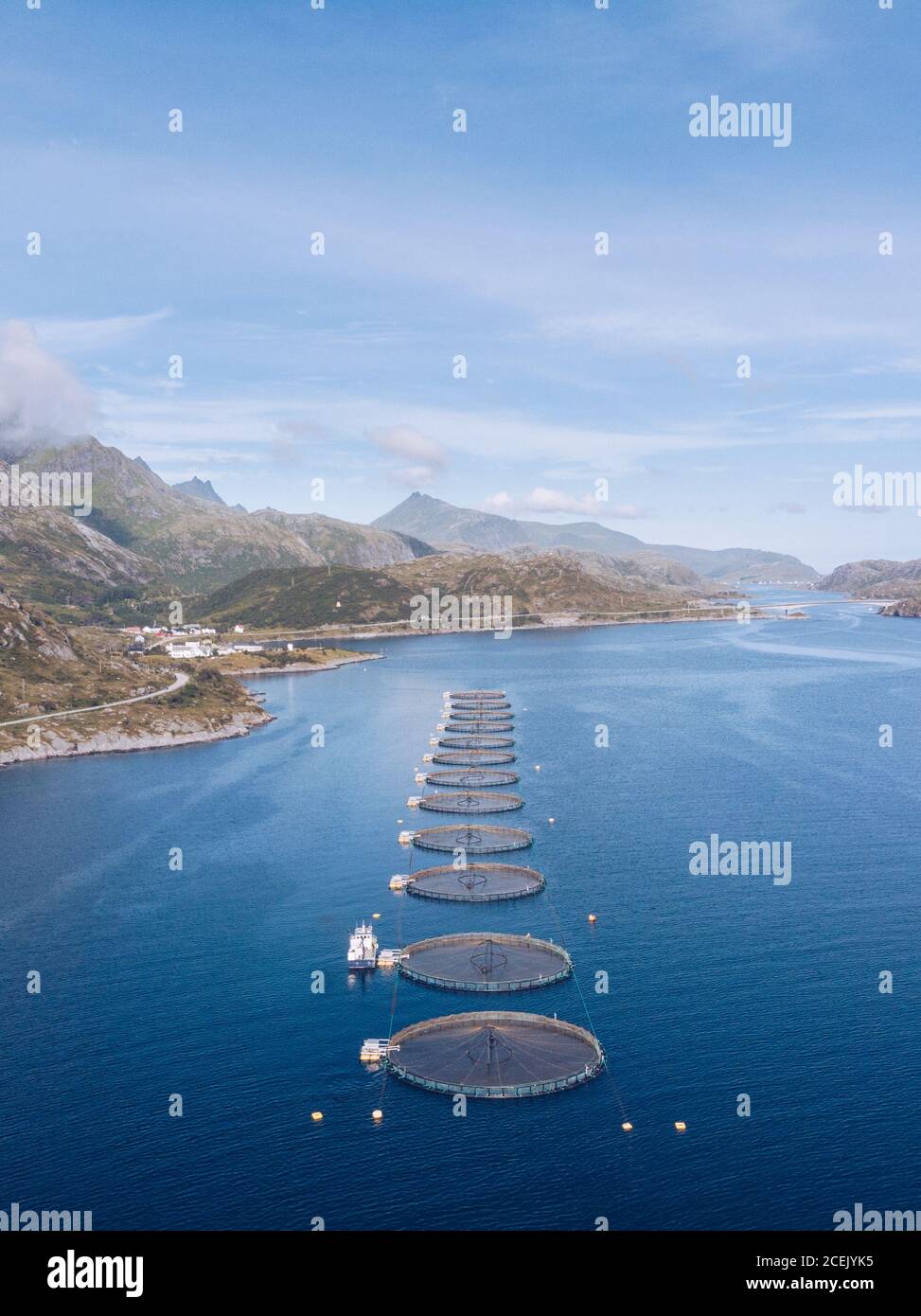 Fish farms hi-res stock photography and images - Alamy