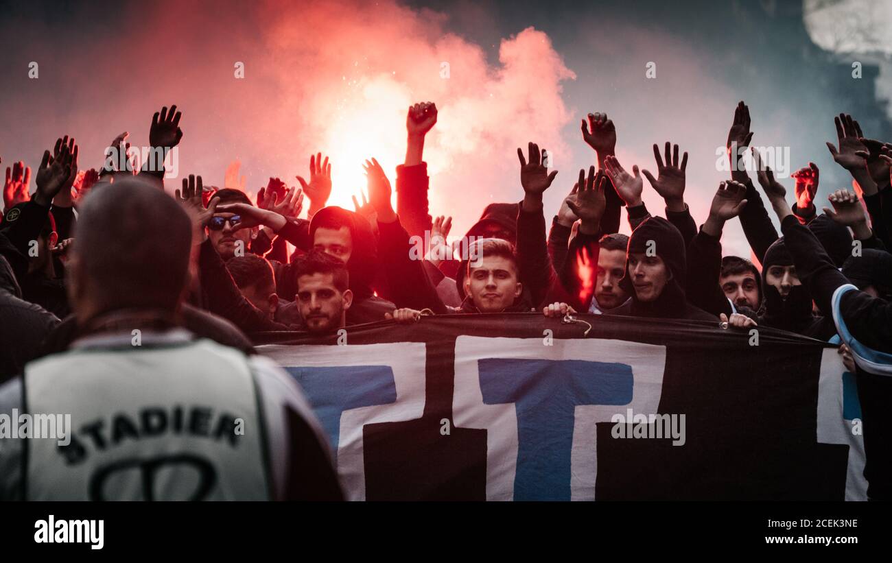 Aggressive fans hi-res stock photography and images - Alamy