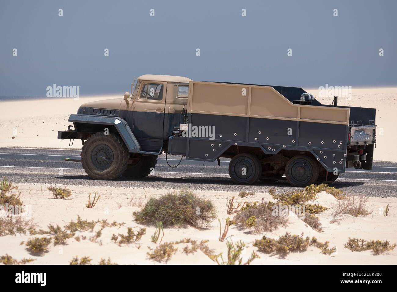 Truck desert road hi-res stock photography and images - Alamy