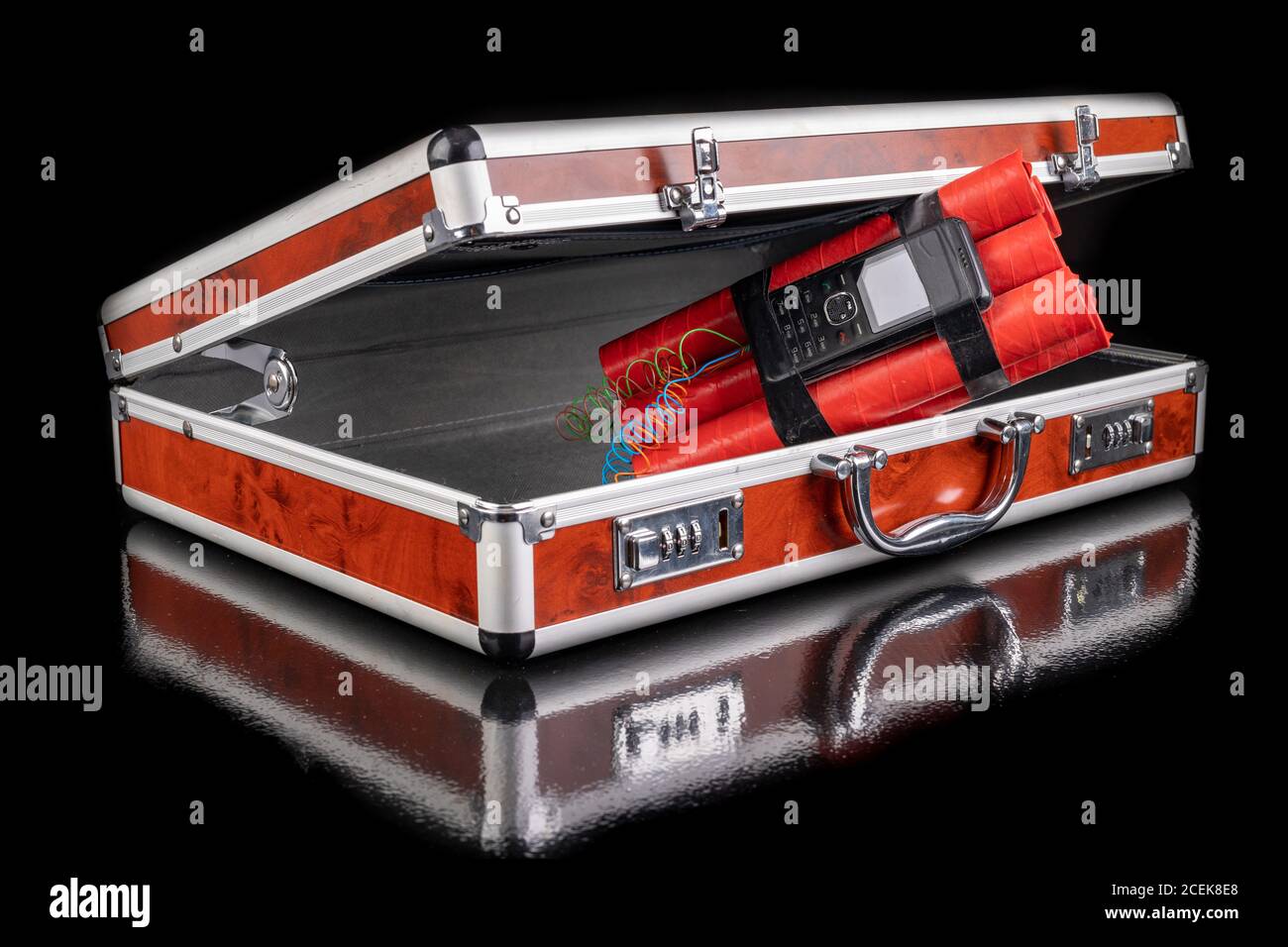 Locked aluminum briefcase hi-res stock photography and images - Alamy