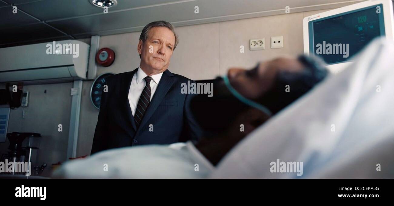 TENET, from left: Martin Donovan, John David Washington, 2020. © Warner ...