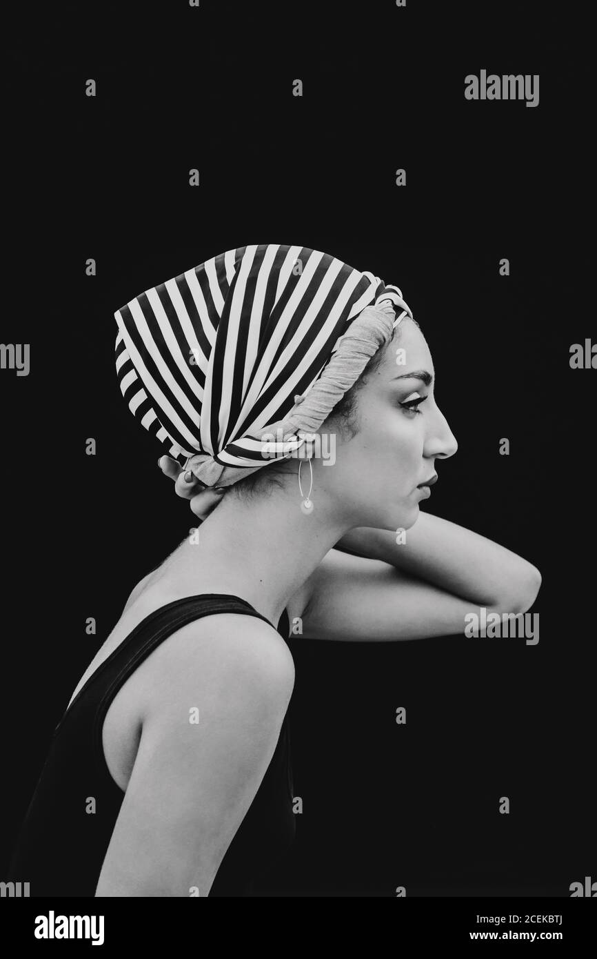 Striped head cloth hi-res stock photography and images - Alamy