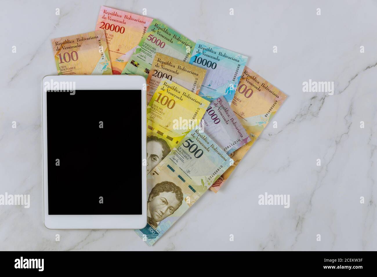 Office table series banknotes hi-res stock photography and images - Alamy