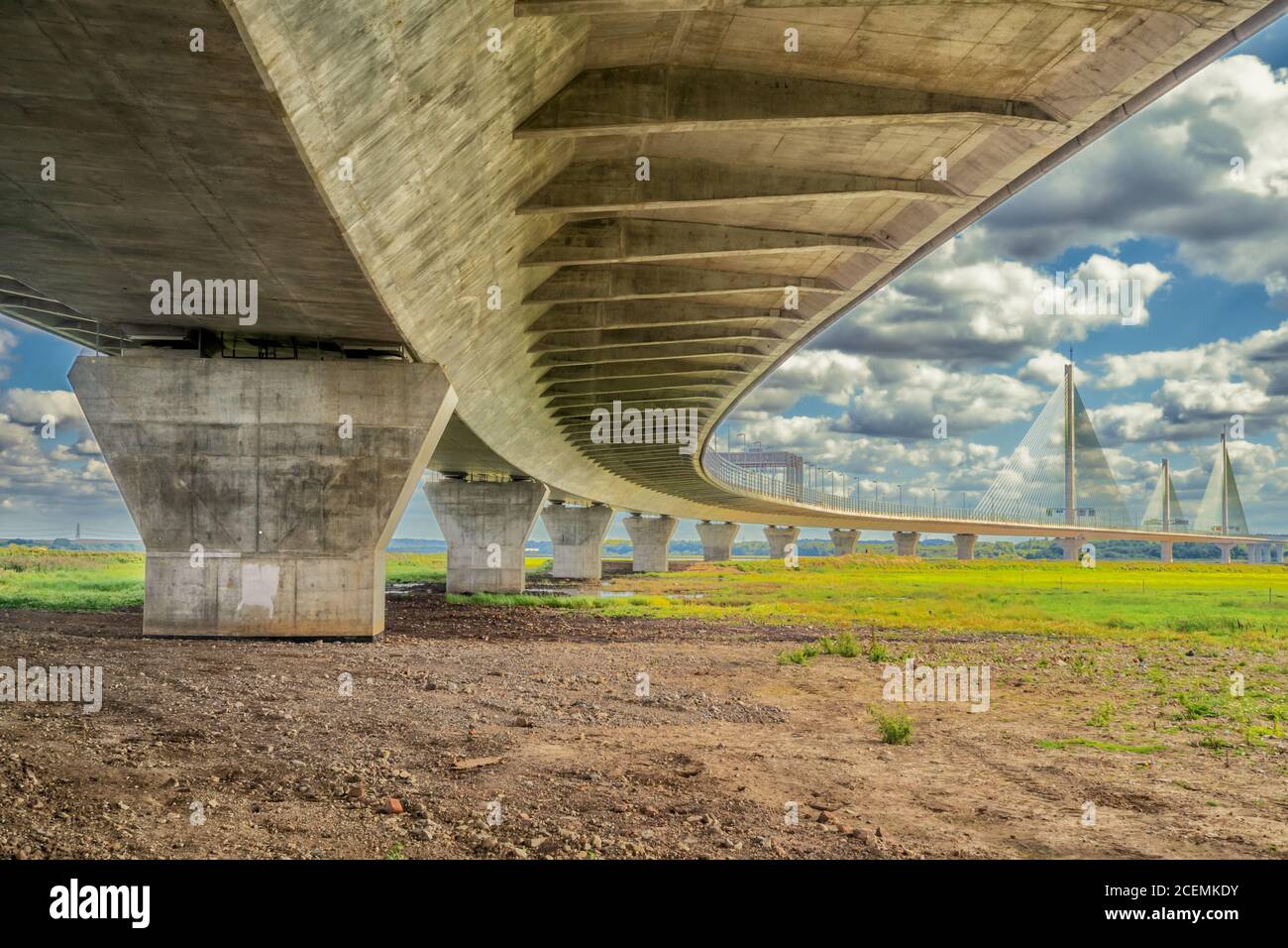 01.09.2020 The Mersey Gateway Bridge is a toll bridge between Runcorn ...